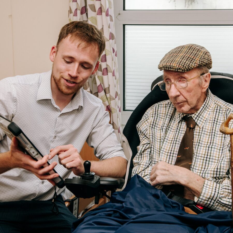 Eye Tests For Care Home Residents | OutsideClinic